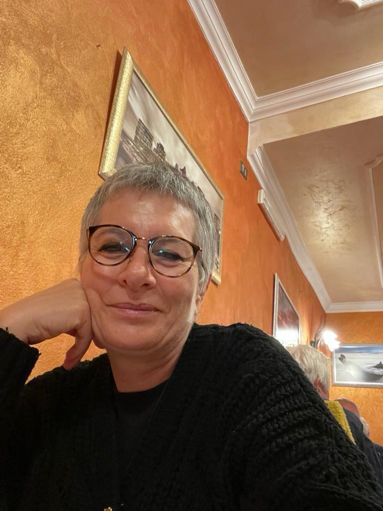 LA POESIA PRENDE VOCE : MARINA MORELLI | LIMINA MUNDI